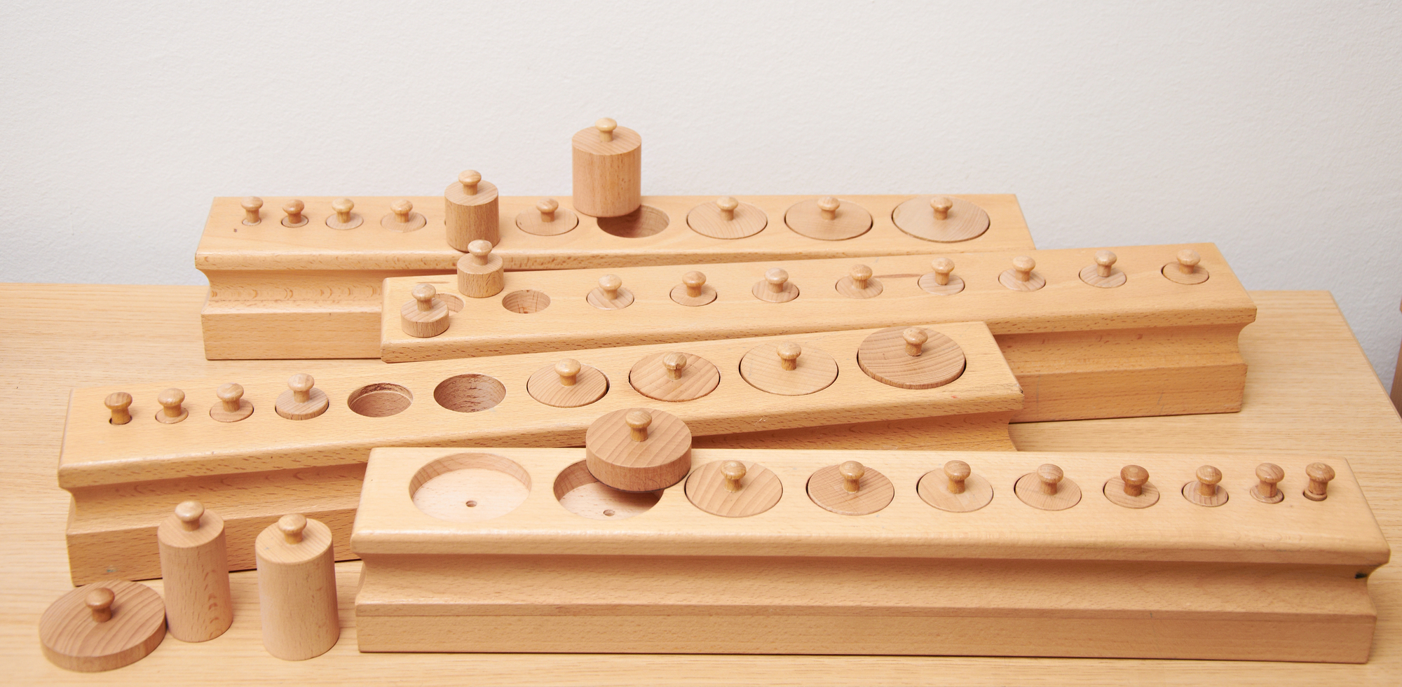 Weights – Montessori Academy of Glen Ellyn